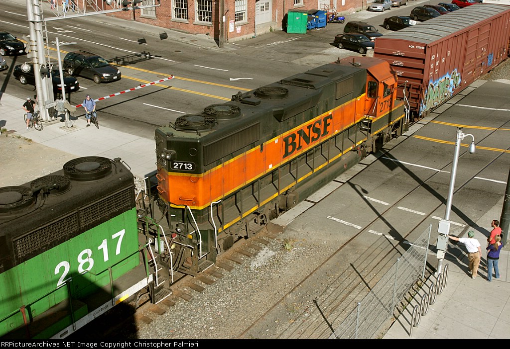 BNSF 2713